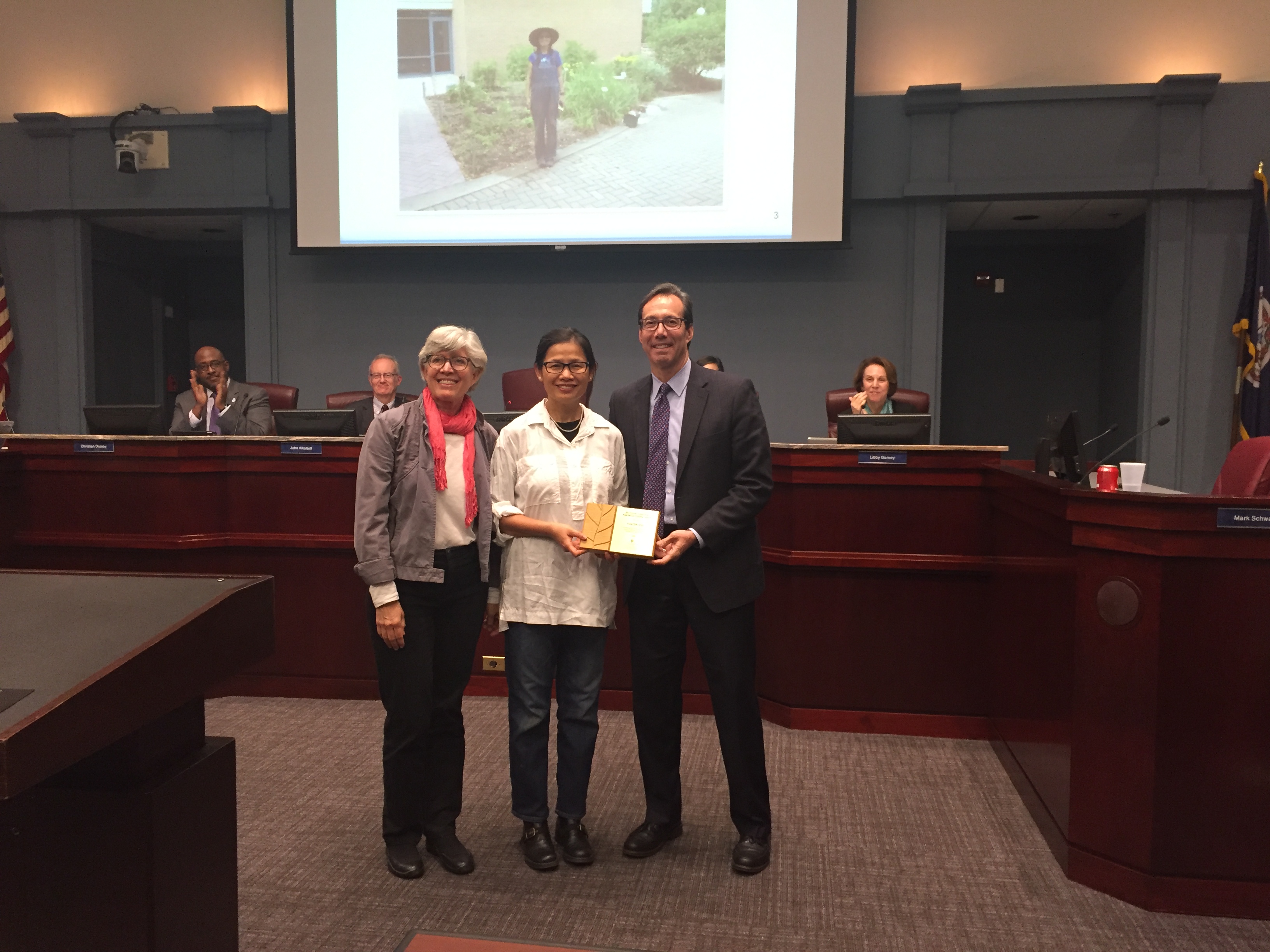 ARMN Member Yu-hsin Hsu Receives Bill Thomas Award – Arlington Regional ...
